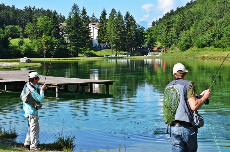 Pesca nel Lago di Nembia, Trentino